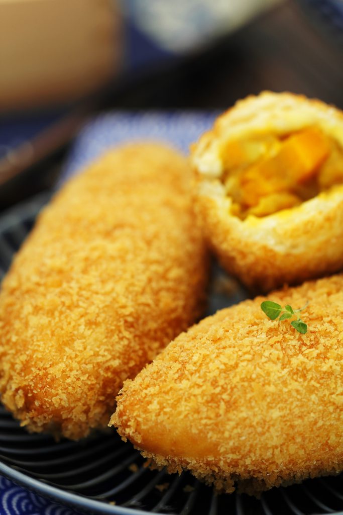 Curry Pan: So machst du japanische Currybrötchen | Kare Pan!