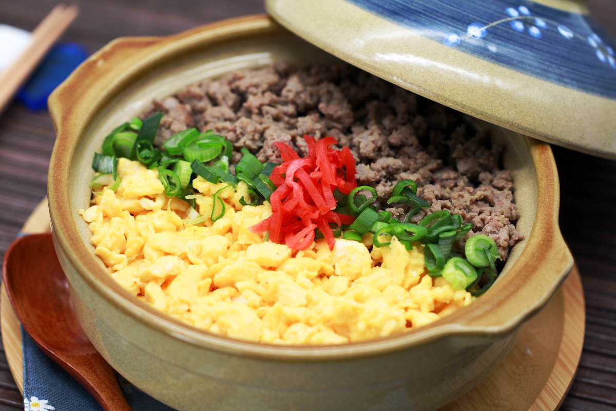 Soboro Don: 20 Minuten Donburi Rezept mit Hack & Ei Topping