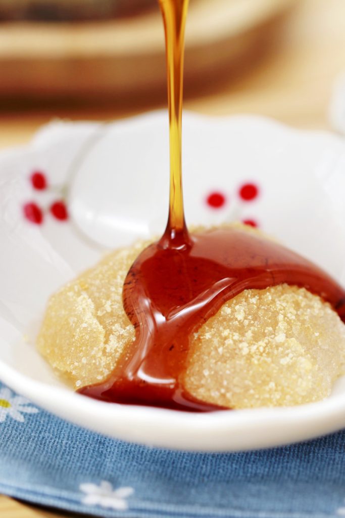 Warabi Mochi selber machen | Rezept mit Kinako & Kuromitsu