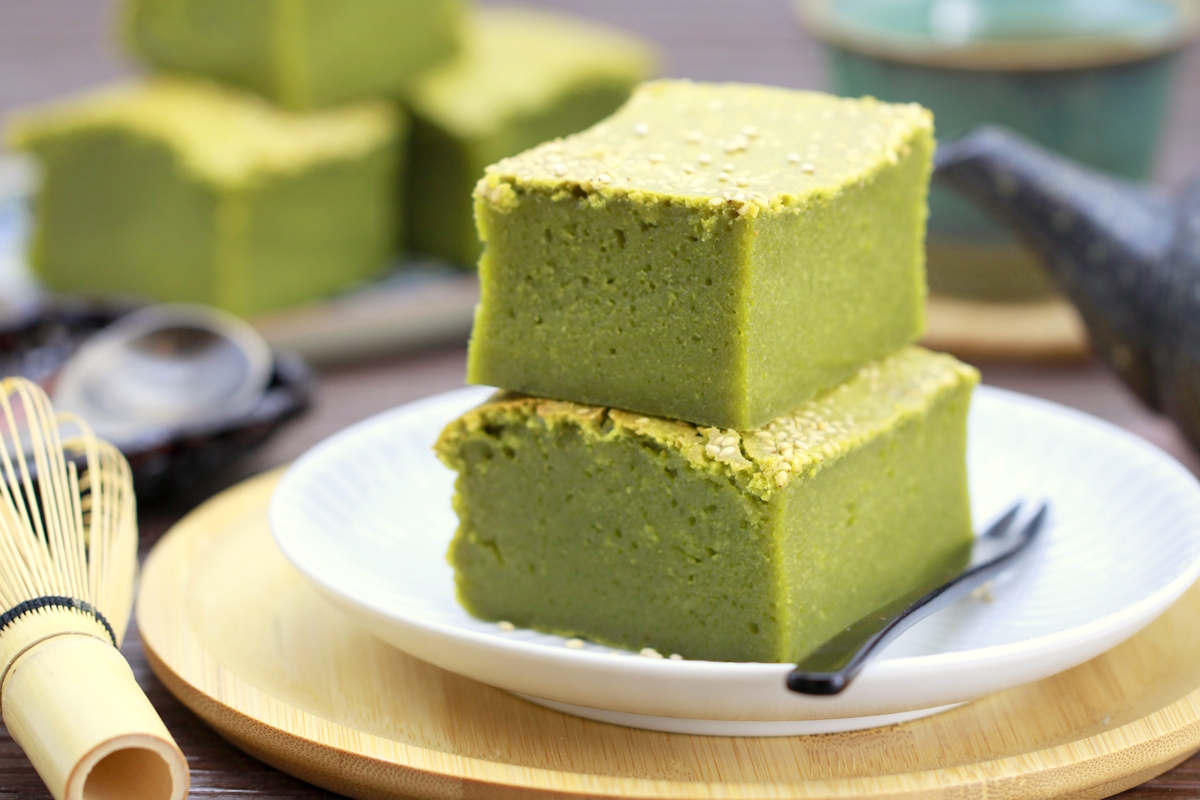 Matcha Butter Mochi: Hawaiianischer Kuchen mit Grüntee | Rezept